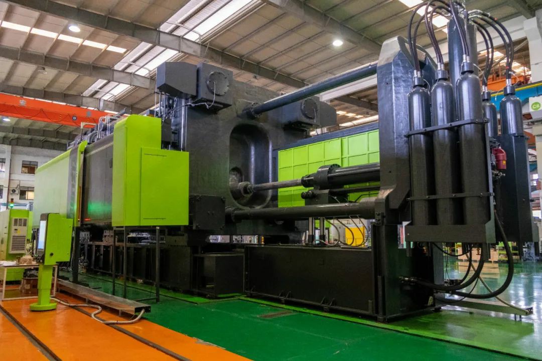 Signing Ceremony for 9000T Die Casting Machine FAW & YIZUMI Run into “Ultra-large Casting Era ...